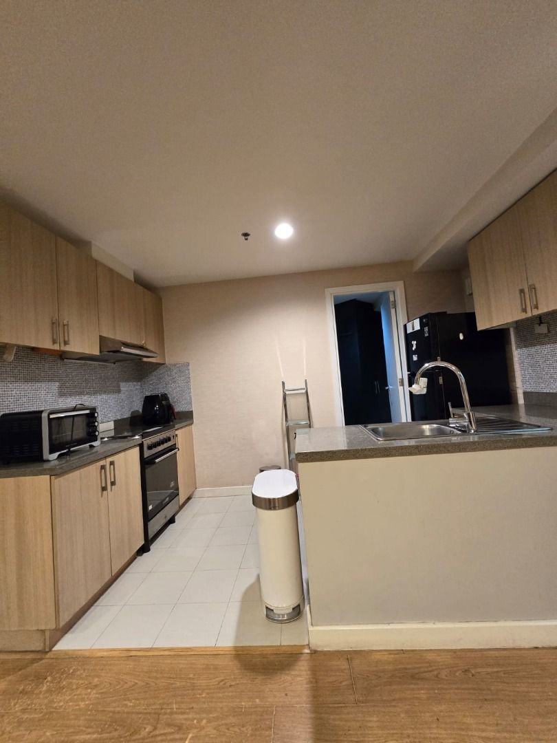 BI-LEVEL LOFT UNIT WITH PARKING FOR SALE - The Grove by Rockwell, Pasig ...