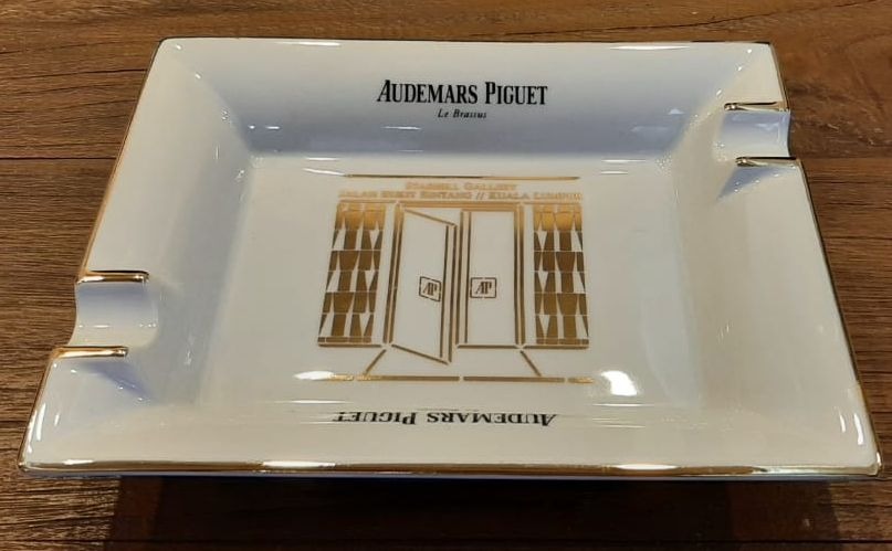 Branded Ashtray, Luxury, Accessories on Carousell