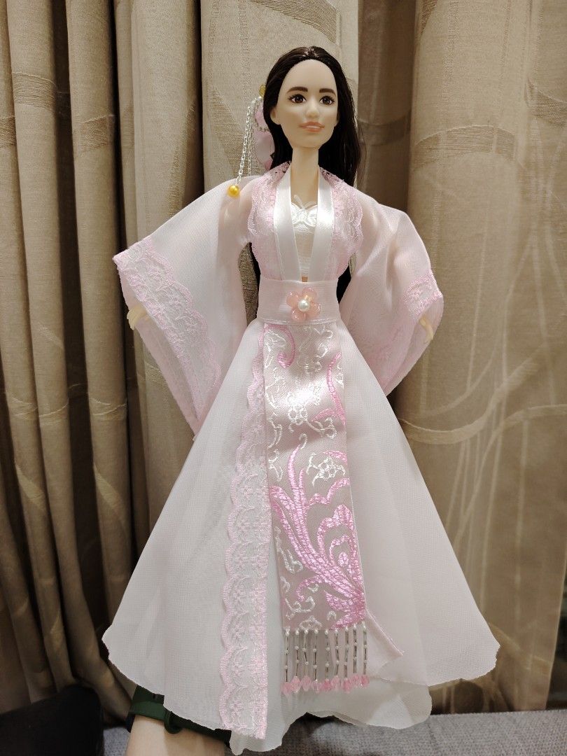 Han fu for Barbie, Hobbies & Toys, Toys & Games on Carousell