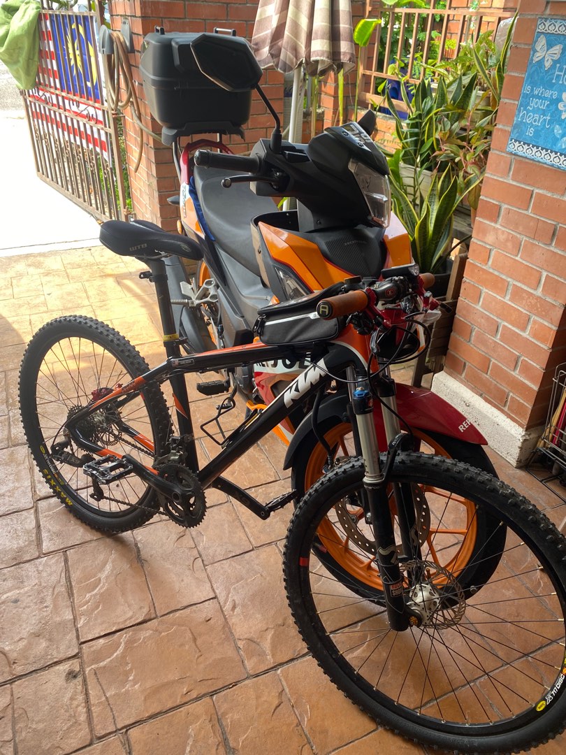 KTM 26 Inch Mountain Bike Carbon Fibre Frame, Sports Equipment, Bicycles & Parts, Bicycles on ...