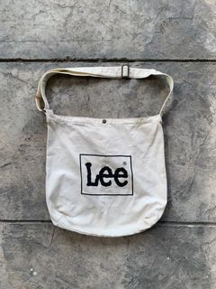 Lee sling bag Duck canvas, Men's Fashion, Bags, Sling Bags on Carousell