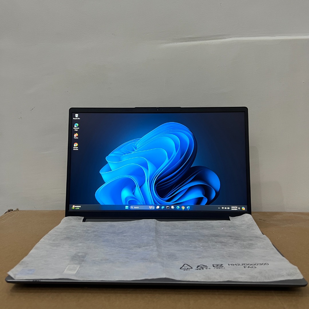 Lenovo IdeaPad Slim Series TOUCHSCREEN (12th Generation Intel® Core™ i7 ...