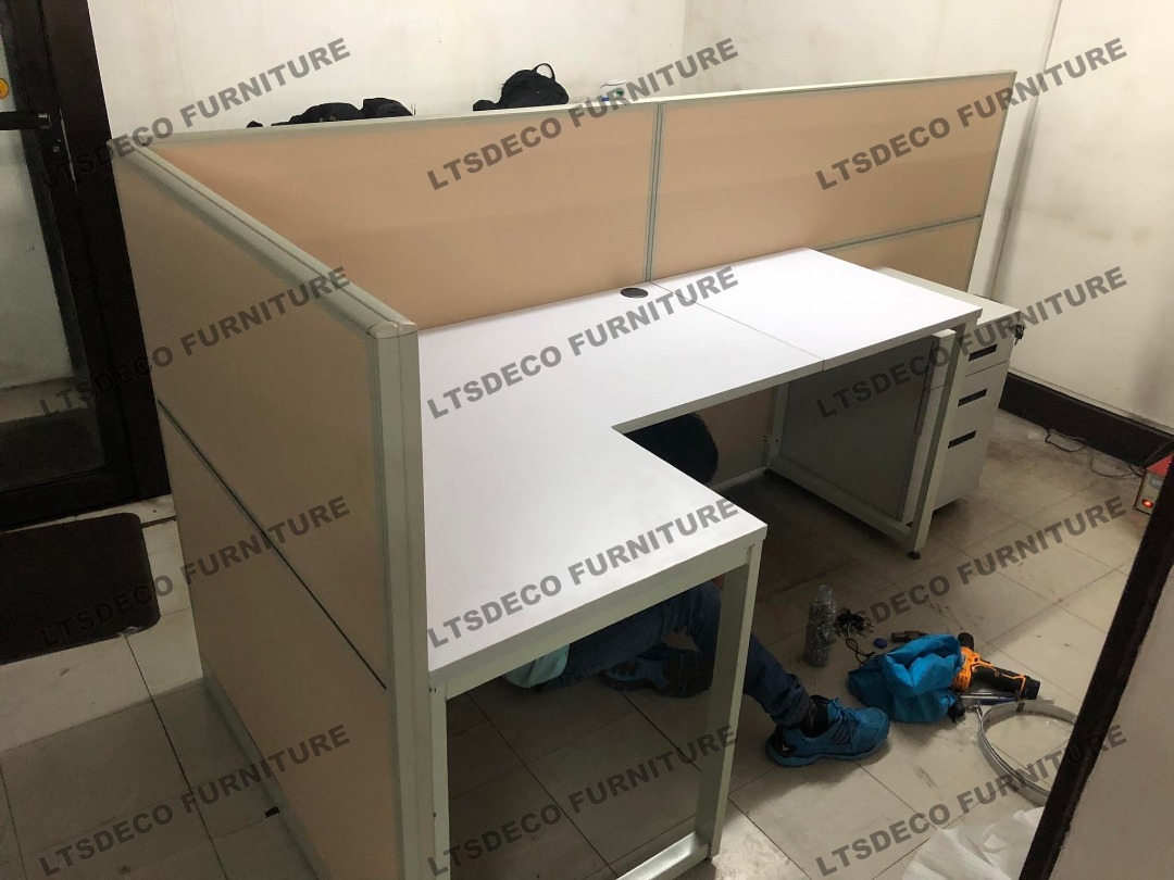 L-shape workstation cubicle partition | office partition | office ...