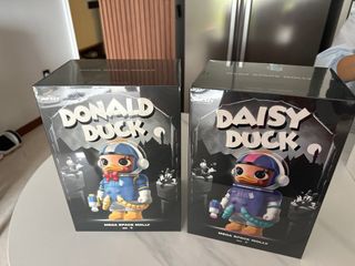 Popmart MEGA SPACE MOLLY Donald Daisy Duck 400%, Hobbies & Toys, Toys ...