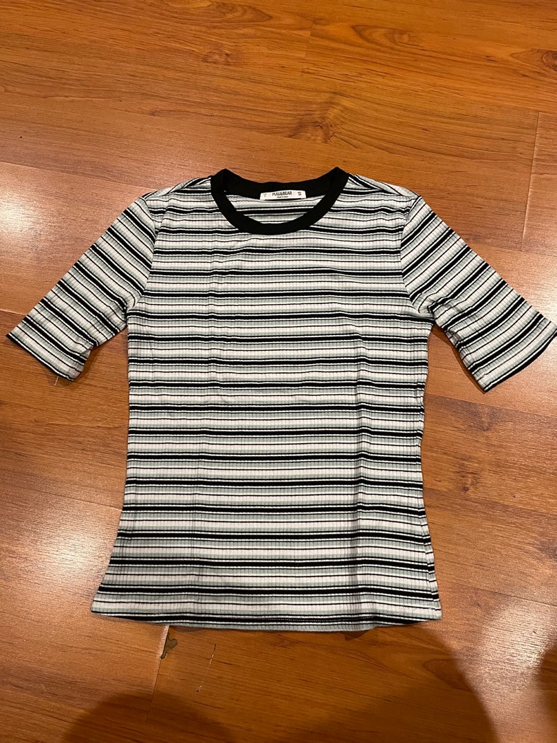 PULL&BEAR knit garis, Fesyen Wanita, Pakaian Wanita, Atasan di Carousell