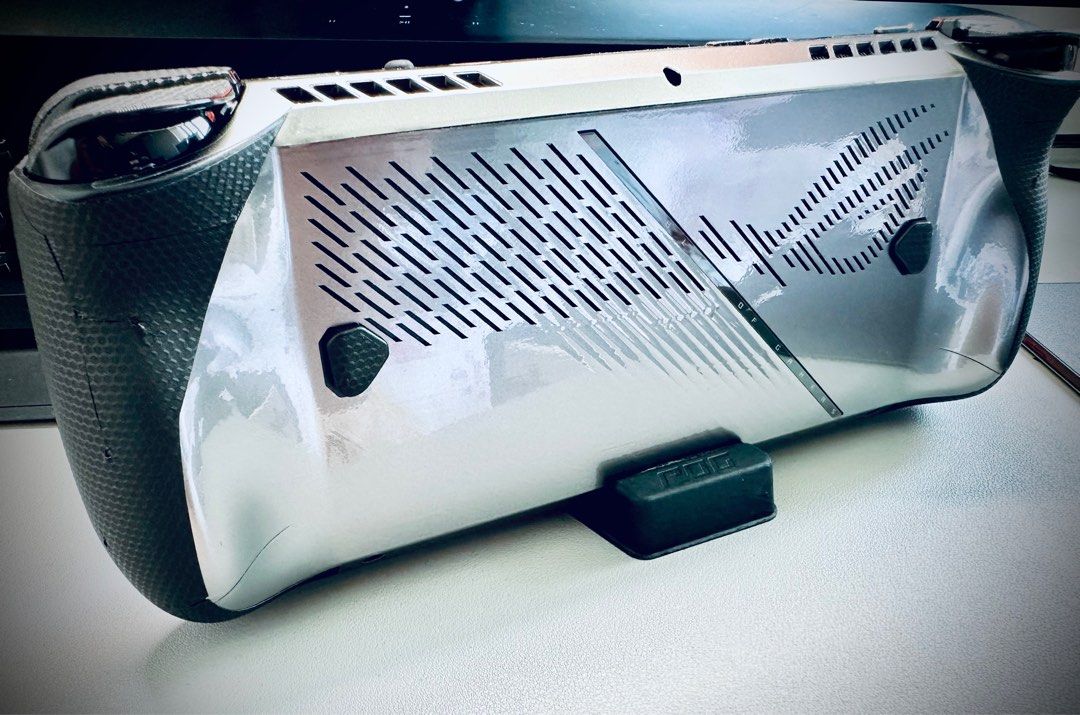 ROG Ally X Vinyl Wrap, Video Gaming, Gaming Accessories, Cases & Covers ...