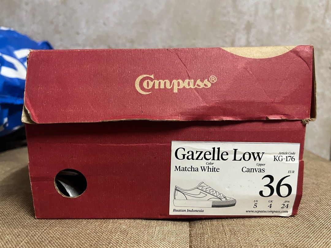 Sepatu Compass, Women's Fashion, Footwear, Sneakers on Carousell