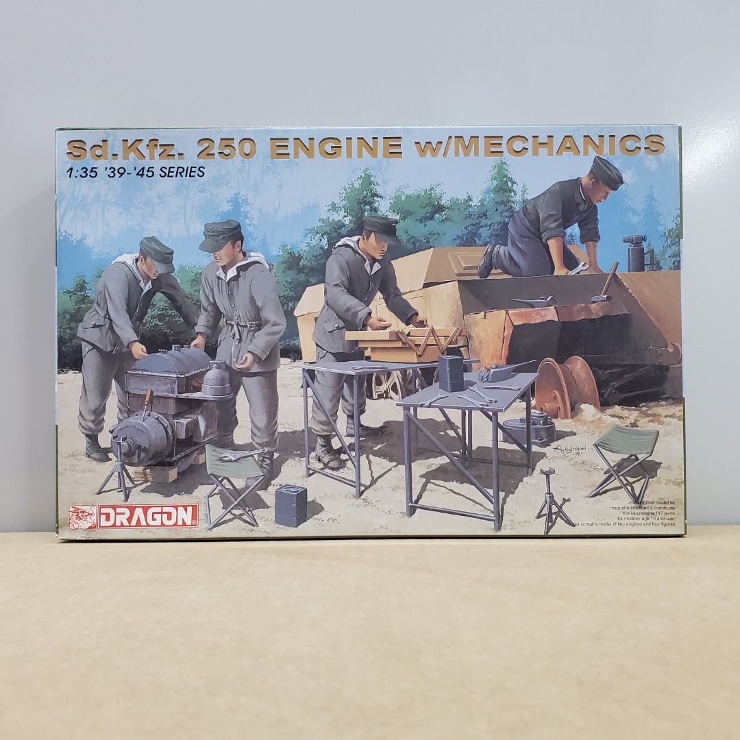全新絕版 Dragon 威龍 6112 Sd.Kfz. 250 Engine w/Mechanicss 全新未砌，膠袋未開，齊件/ 水貼/ 有 ...