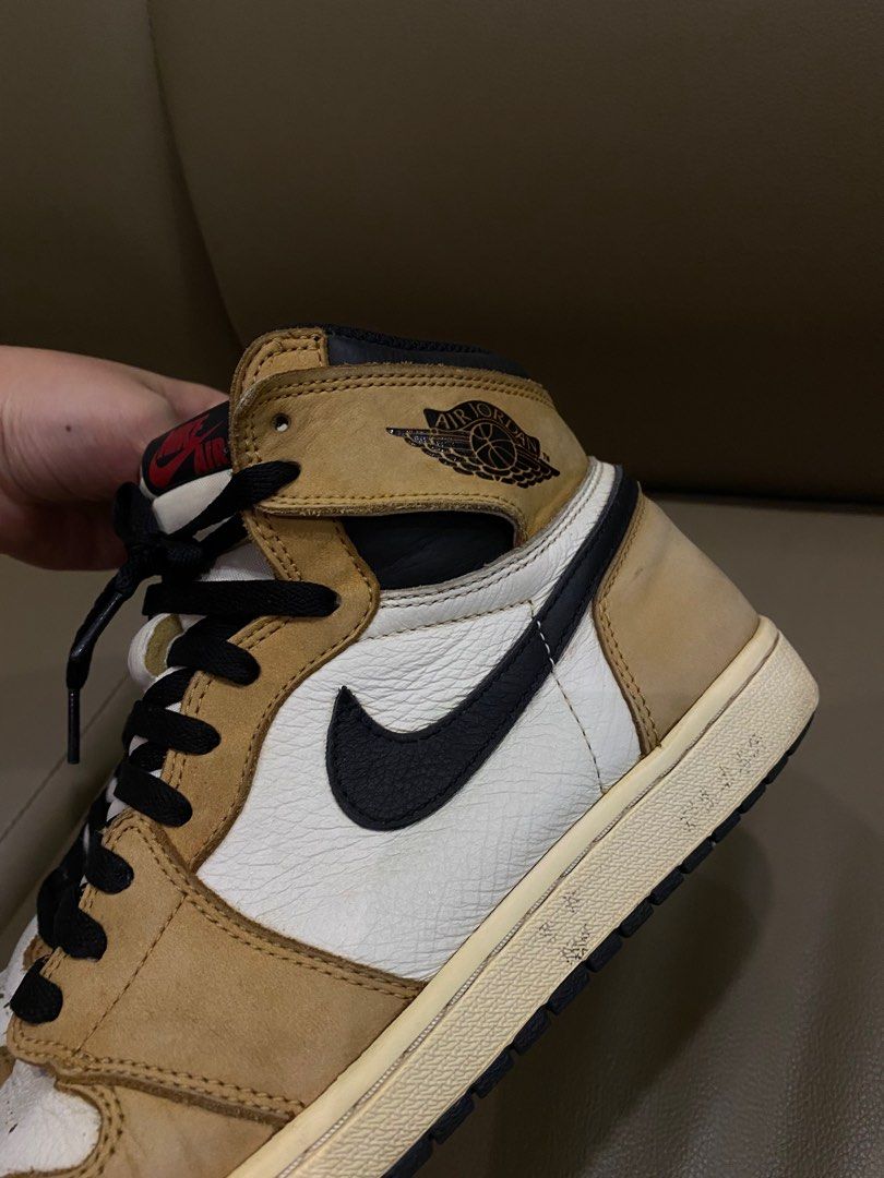 Aj1 Rookie of the year, Men's Fashion, Footwear, Sneakers on Carousell