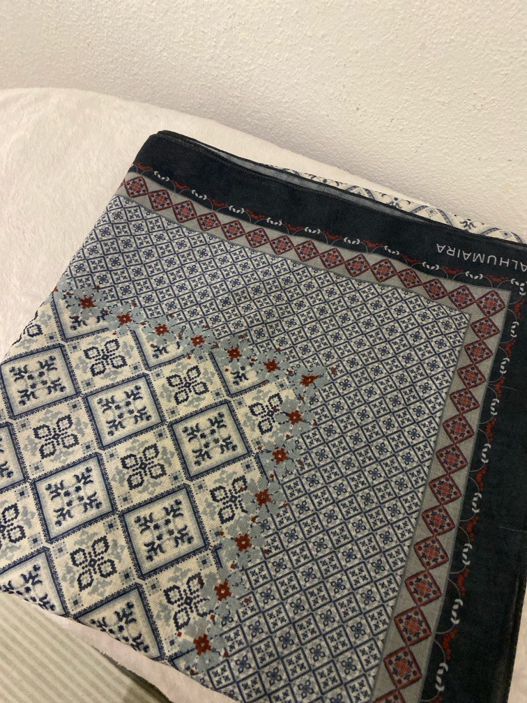 Al humaira cotton voile square, Women's Fashion, Muslimah Fashion ...