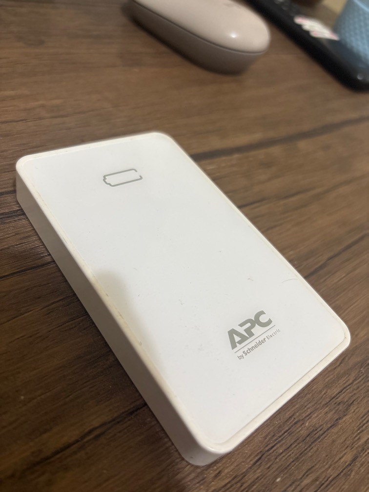 APC by Schneider Electric 5000 mAh Powerbank, Mobile Phones & Gadgets ...