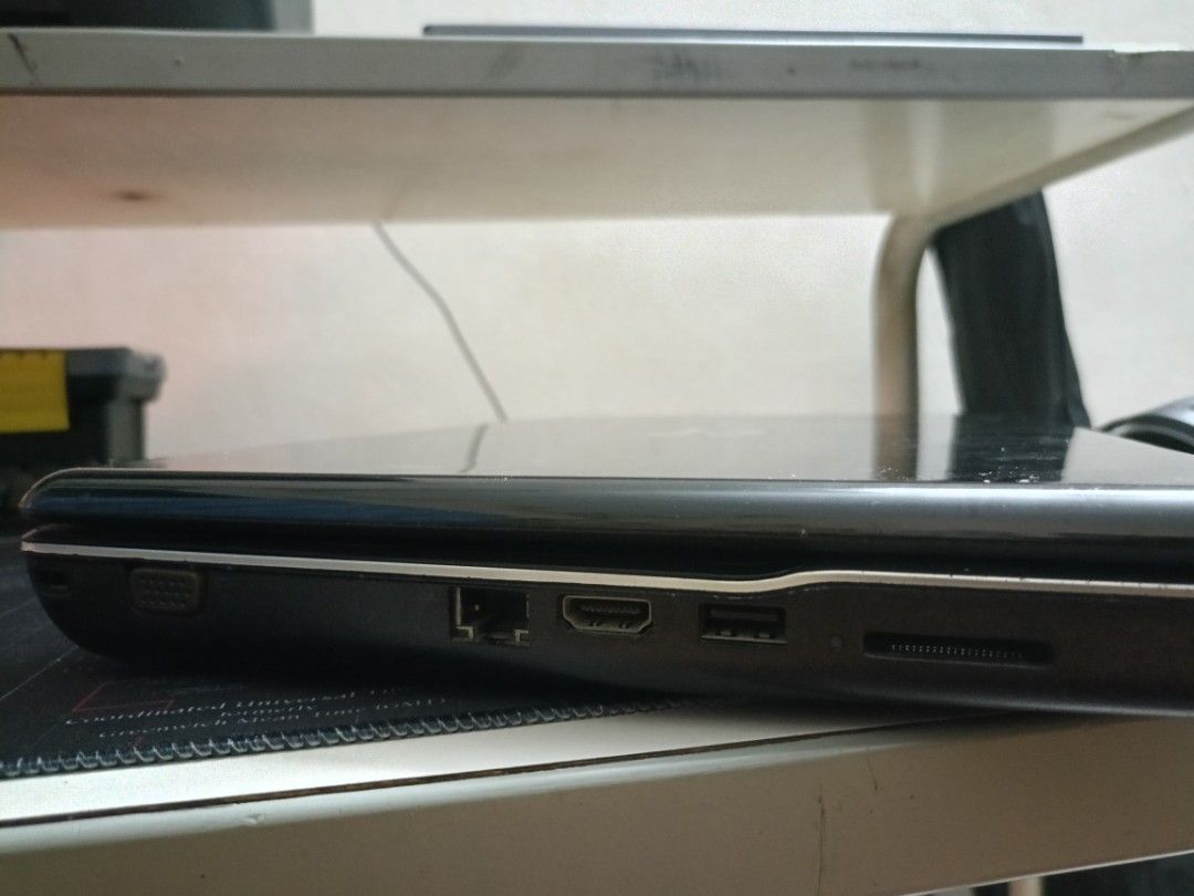 Compaq Presario CQ40, Computers & Tech, Laptops & Notebooks on Carousell