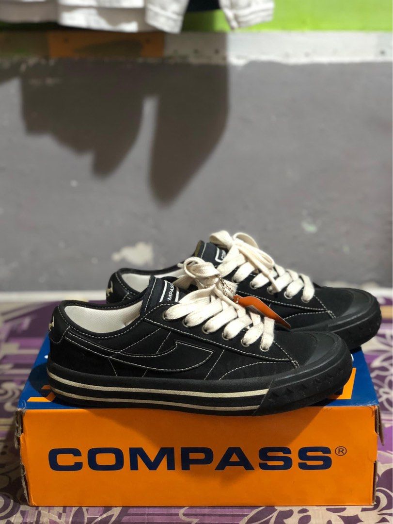 Compass Retrograde Low, Men's Fashion, Footwear, Sneakers on Carousell