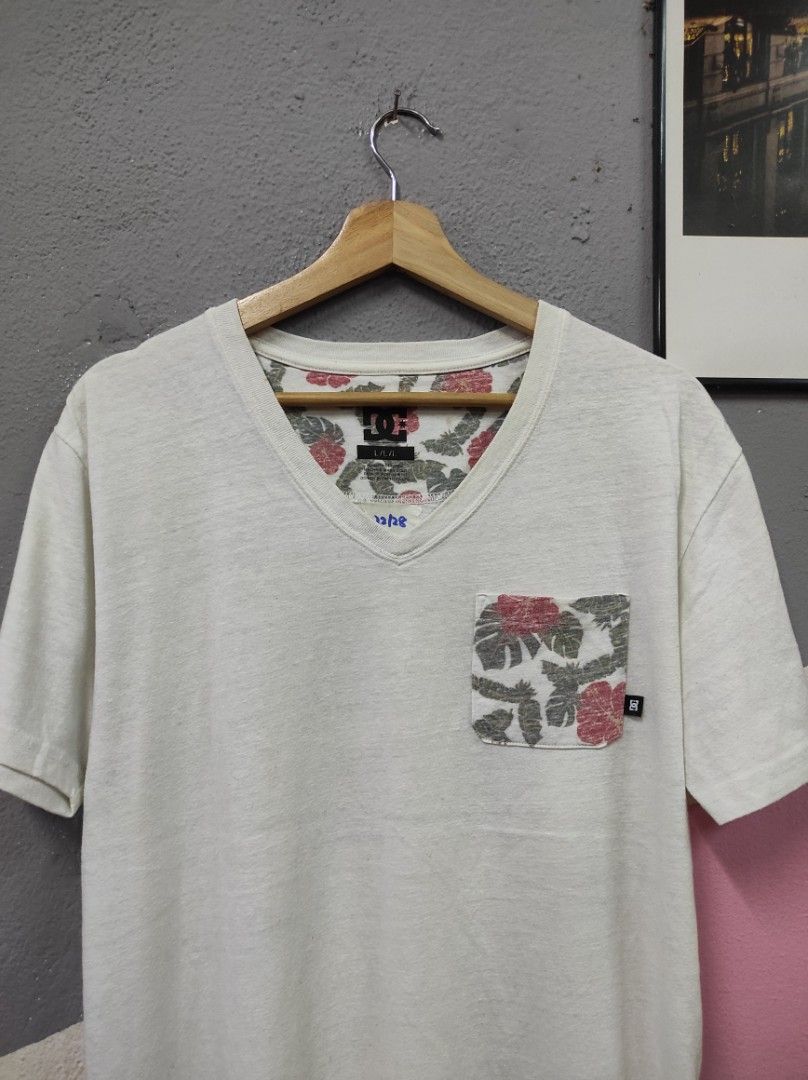 dc flower bunga raya pocket tee v neck tshirt, Luxury, Apparel on Carousell