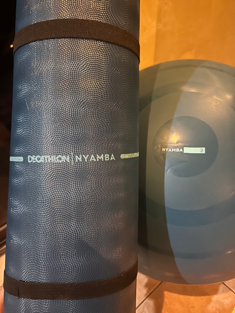 Decathlon Nyamba (mat and ball), Sports Equipment, Exercise & Fitness ...