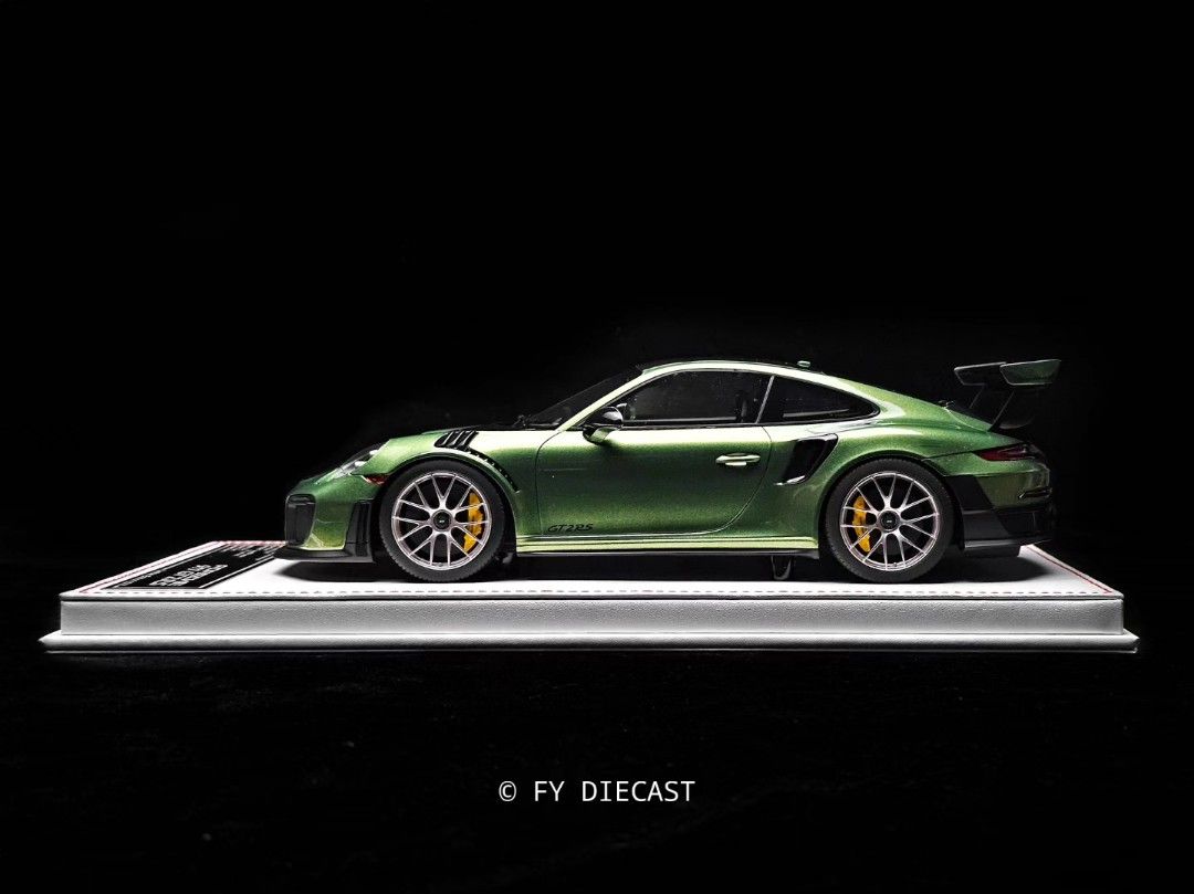 DINO MODEL 1/18 Porsche 911 GT2 RS - Metallic Green ( Not Autoart ...