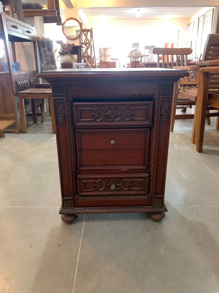 Faro Spain 4-Drawer Nite Table, Furniture & Home Living, Furniture ...