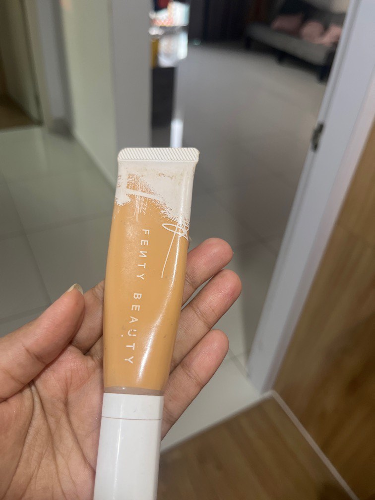 Fenty Beauty Pro Filtr Liquid Foundation in 330, Beauty & Personal Care ...