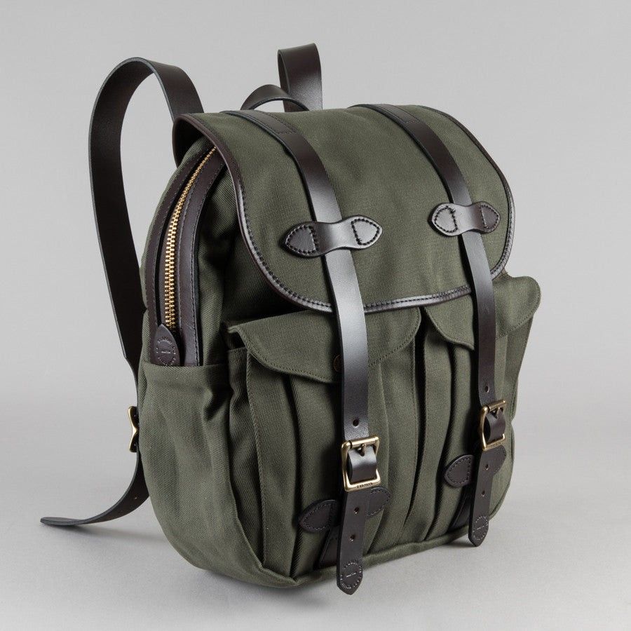 FILSON Rugged Twill Rucksack Otter Green, Men's Fashion, Bags ...