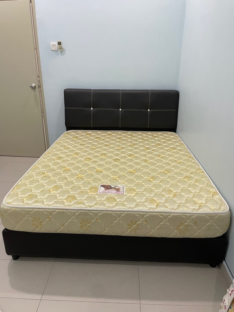 Katil tilam dan bed frame, Furniture & Home Living, Furniture, Bed ...