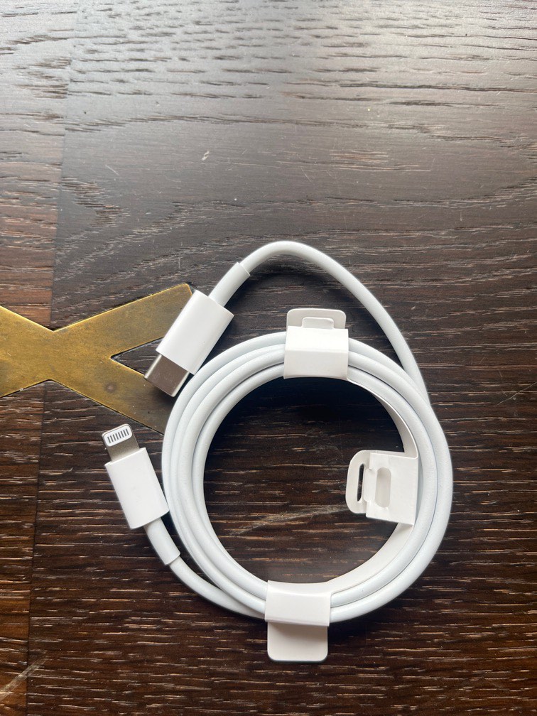 Authentic Apple Cables, Mobile Phones & Gadgets, Mobile & Gadget ...
