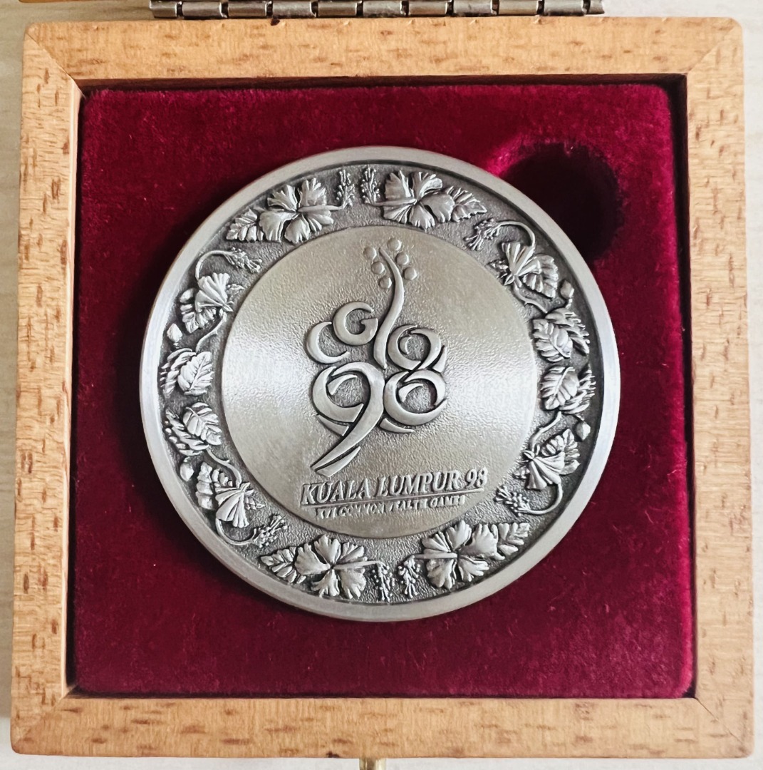 Pewter SUKOM 16th Commonwealth Games KL 98 Commemorative Medallion / Pingat Peringatan Sukan ...