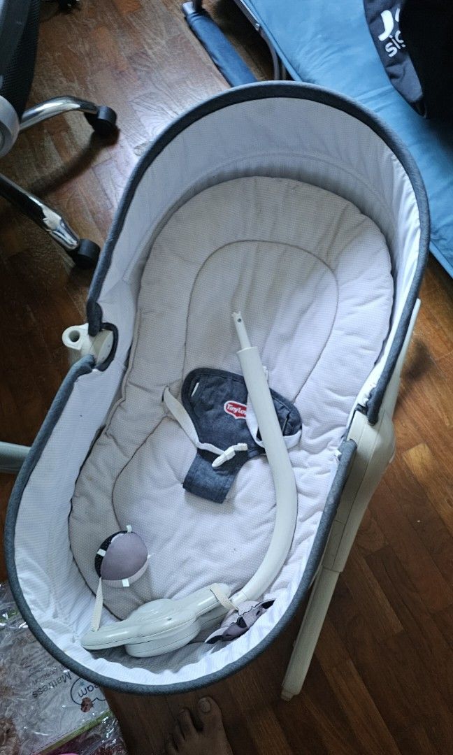 Tiny Love Baby Rocker, Babies & Kids, Baby Nursery & Kids Furniture ...