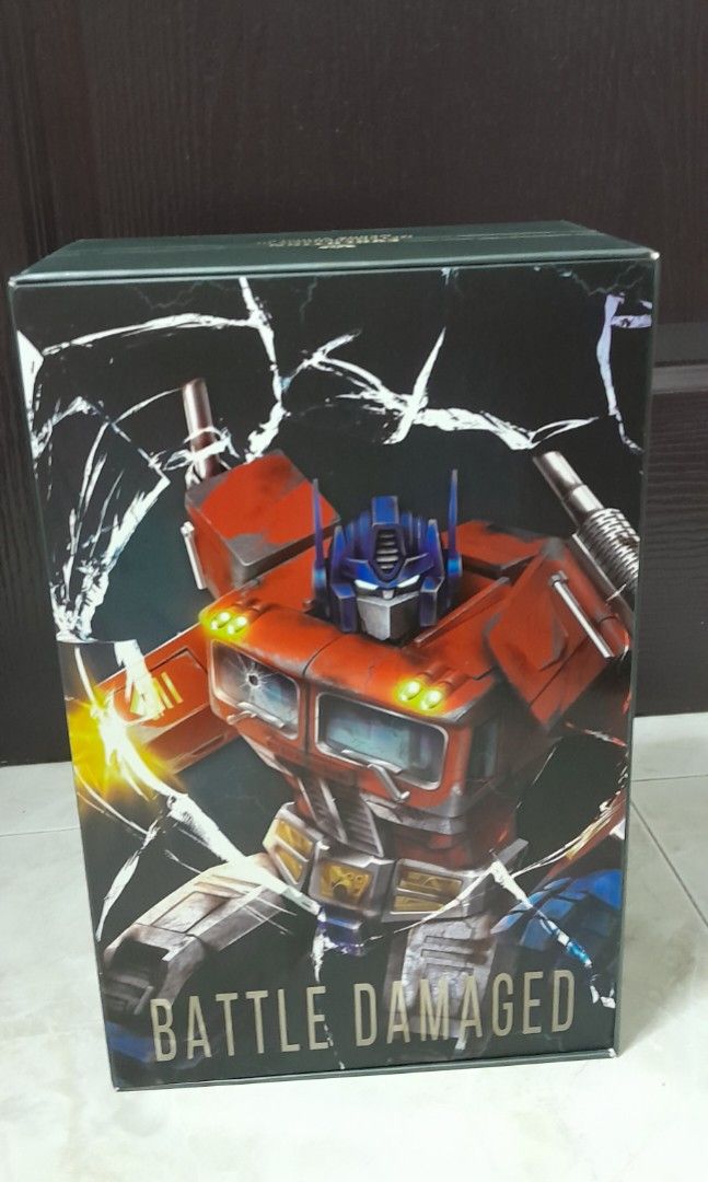 Transformer Optimus Prime battle damage Figure, Hobbies & Toys, Toys ...