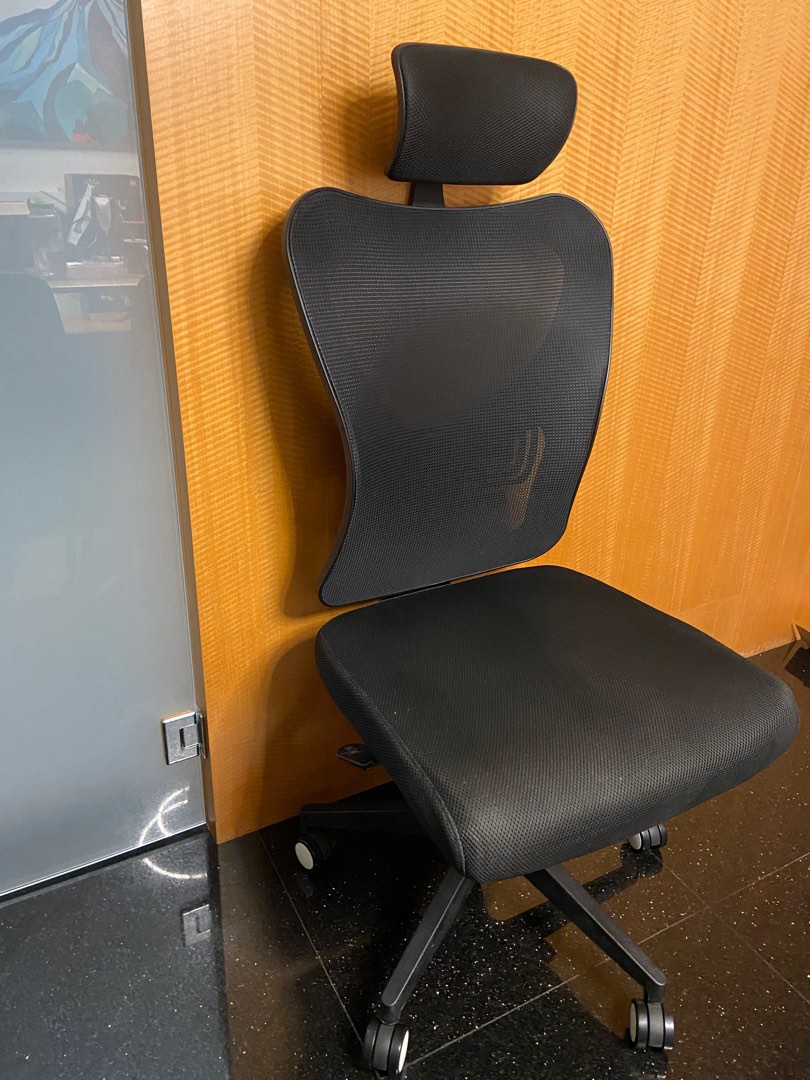 UMD Ergonomic mesh chair Furniture Home Living Furniture Chairs on Carousell
