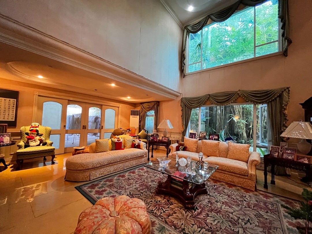 2 Storey House with Attic in Greenmeadows Subd., Quezon City, Property ...