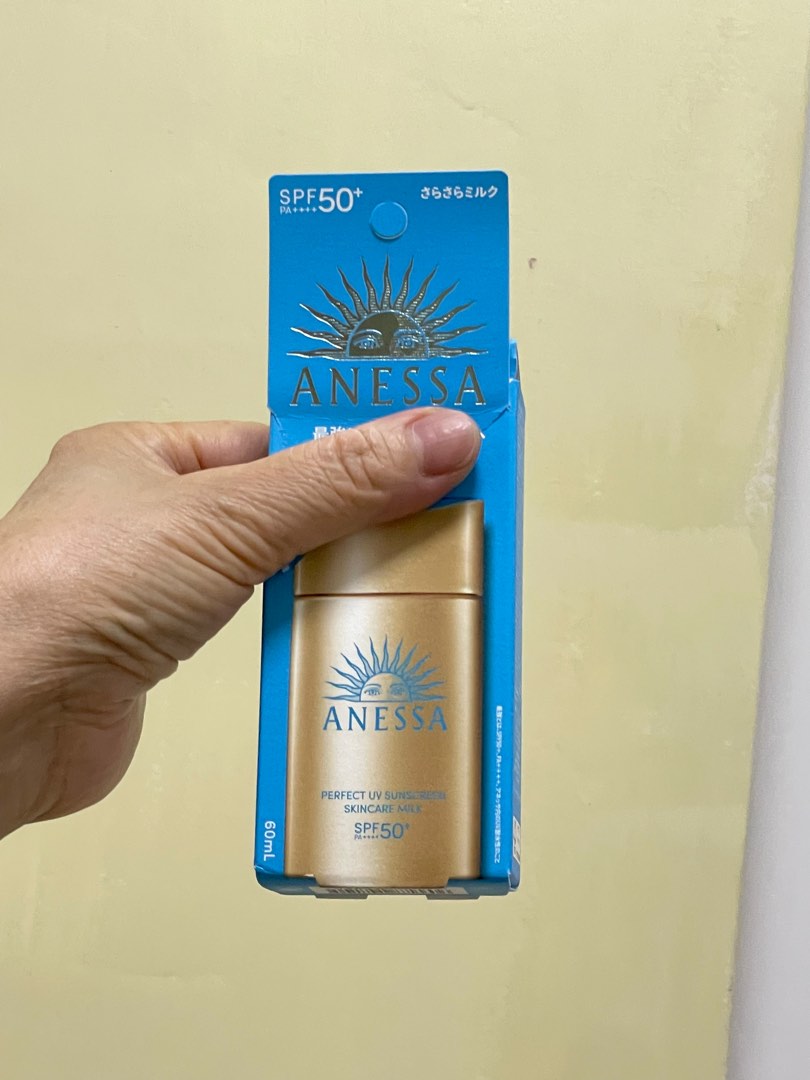 Anessa UV 防曬乳液, 美容＆個人護理, 健康及美容 - 皮膚護理, 面部 - 面部護理 - Carousell