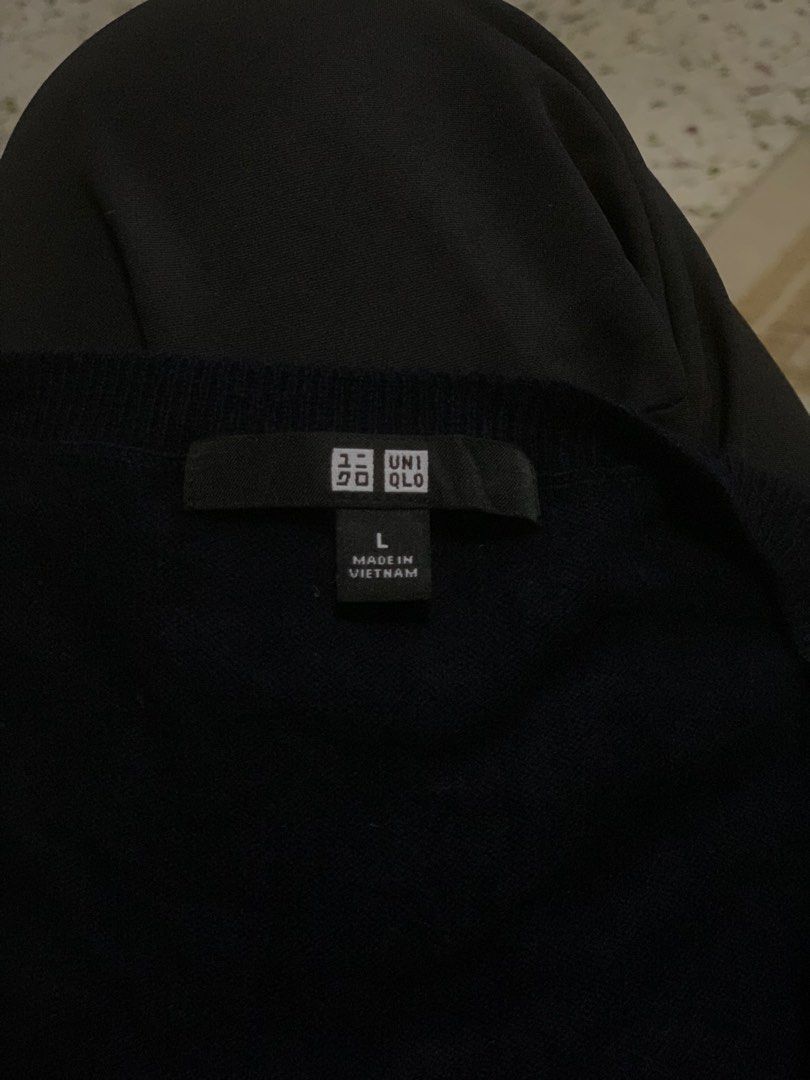 Basic knitwear (Uniqlo), Women's Fashion, Tops, Longsleeves on Carousell