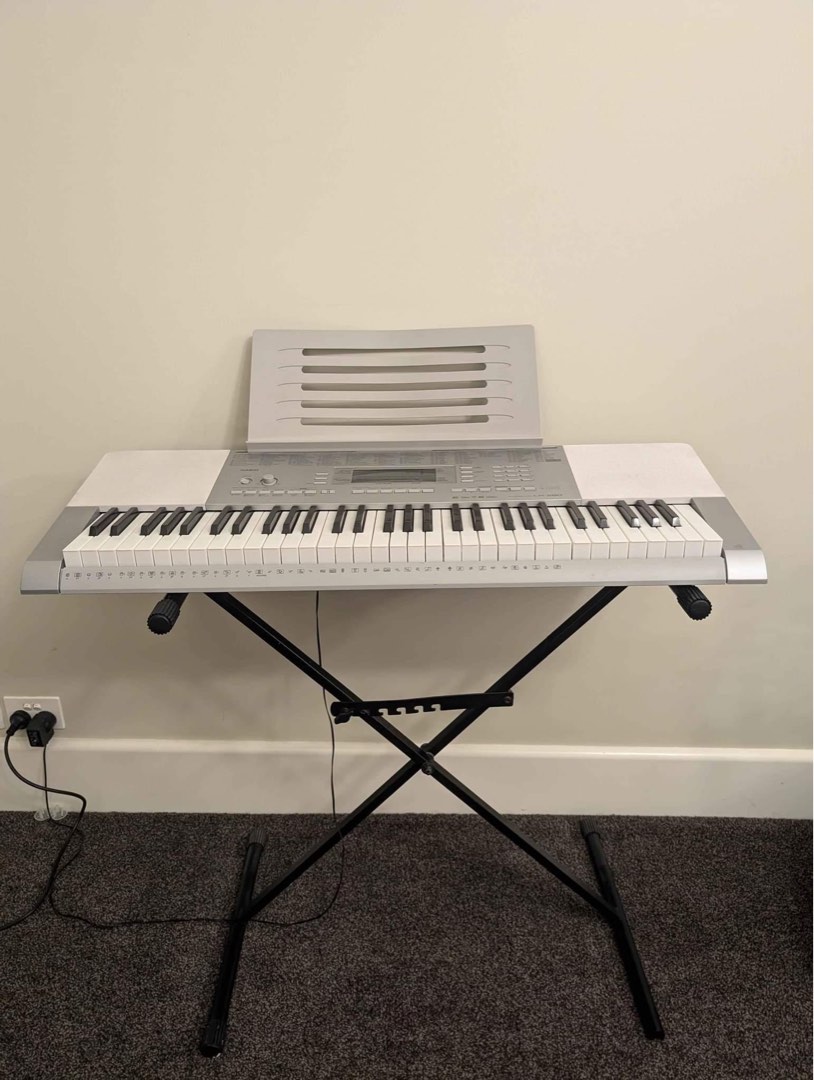 Casio LK-280 Piano Keyboard, Hobbies & Toys, Music & Media, Musical ...