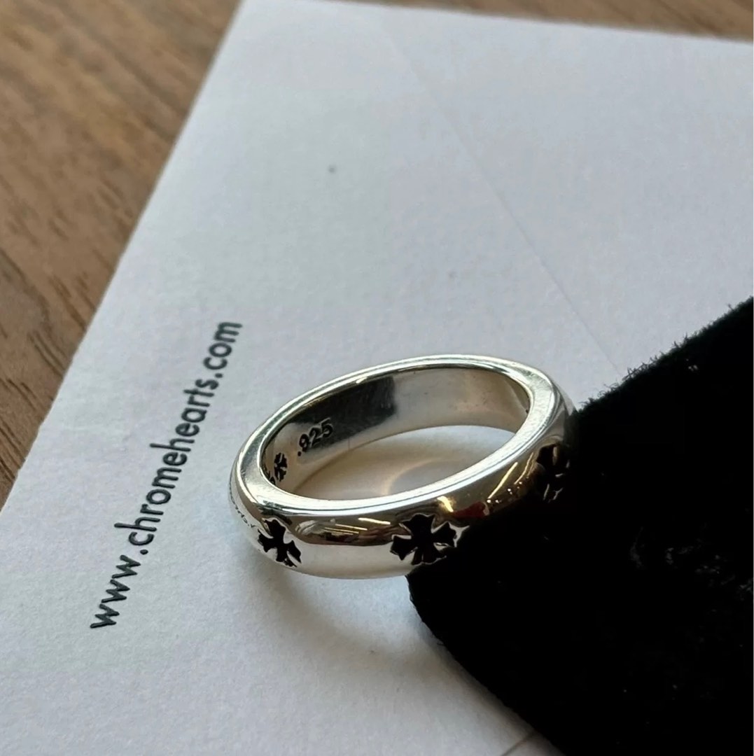 Chrome hearts negative ring, 名牌, 飾物及配件 - Carousell