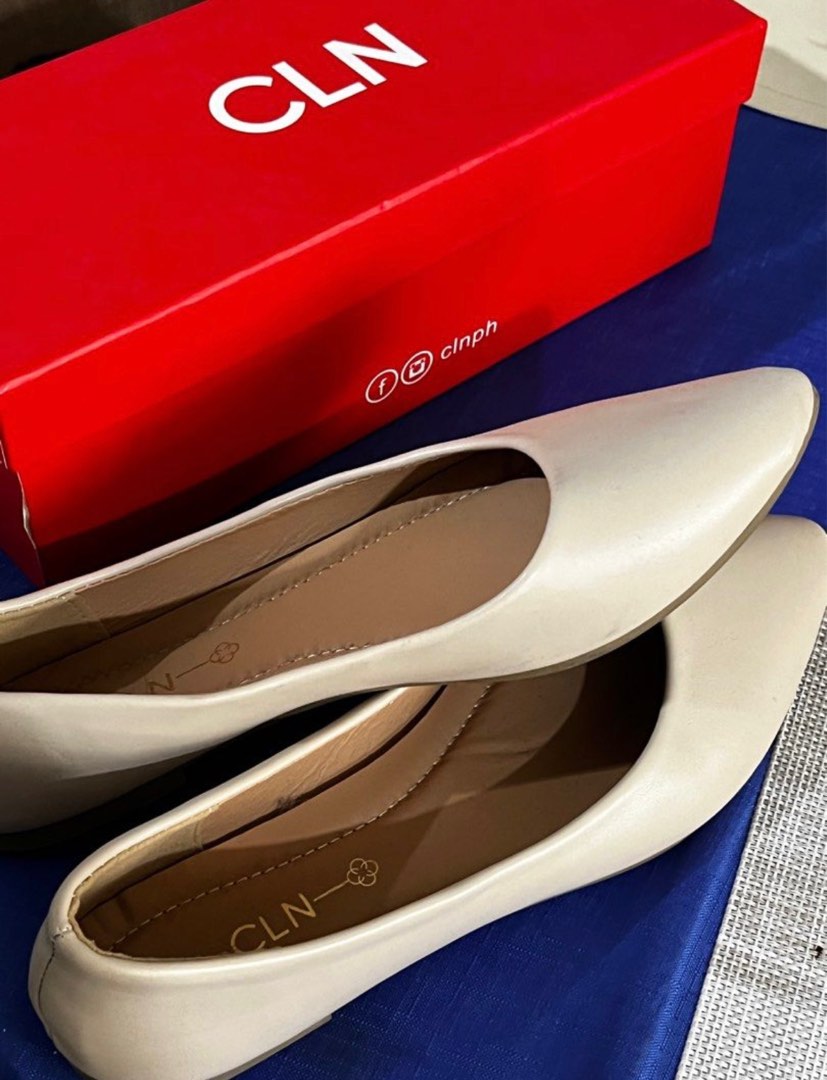 CLN Newcastle Ballerina Flats, Women's Fashion, Footwear, Flats ...