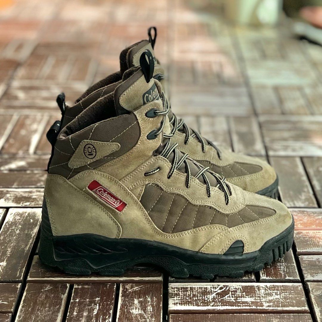 Coleman hiking boot, Sports Equipment, Hiking & Camping on Carousell