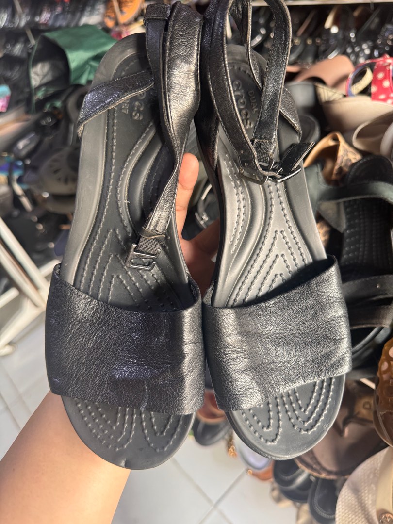 Crocs wedge, Women's Fashion, Footwear, Wedges on Carousell