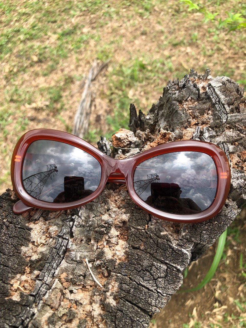 DKNY KURT COBAIN SUNGLASESS, Women's Fashion, Watches & Accessories ...