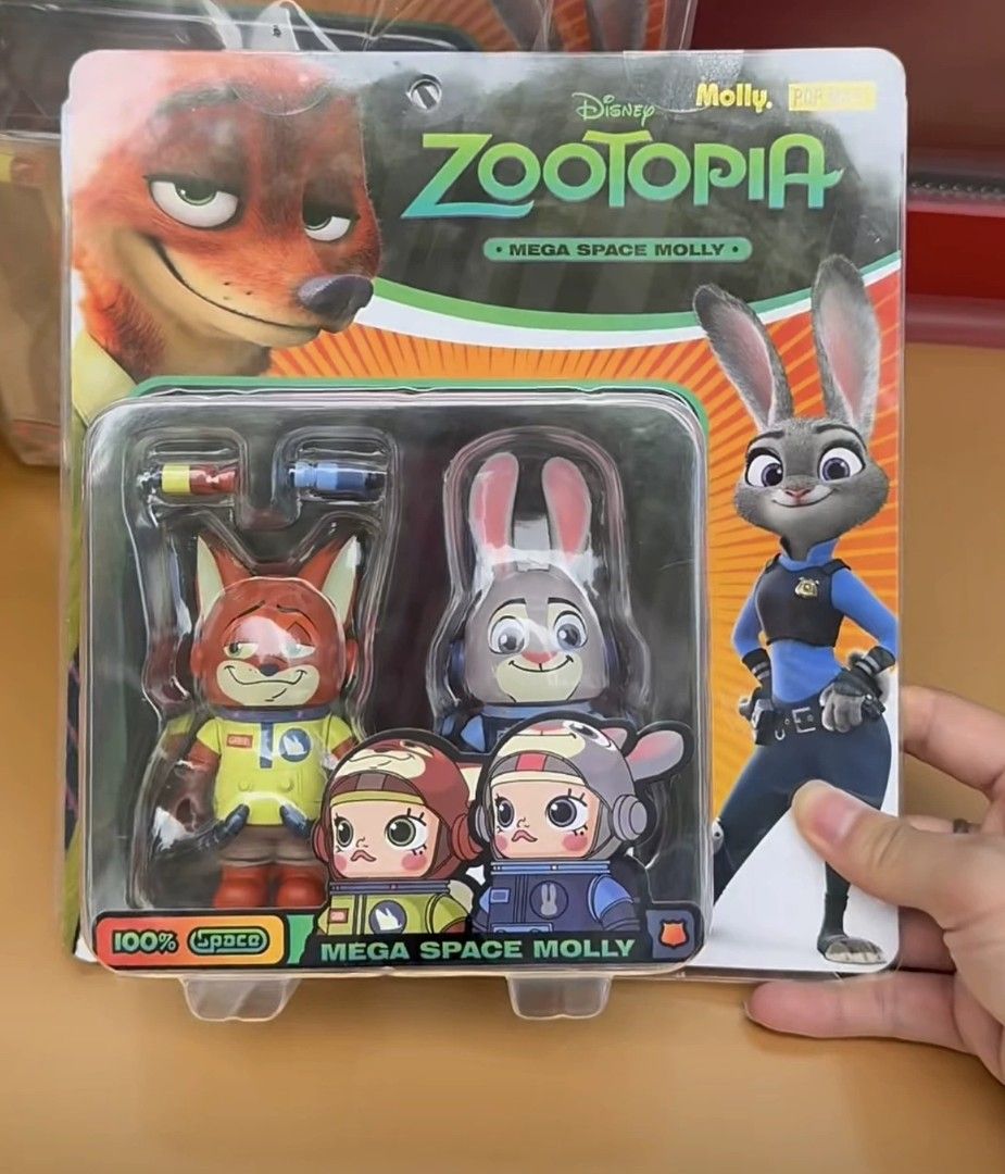 [EXCLUSIVE! POPMART] POPMART MEGA SPACEMOLLY SPACE MOLLY 100% X ...