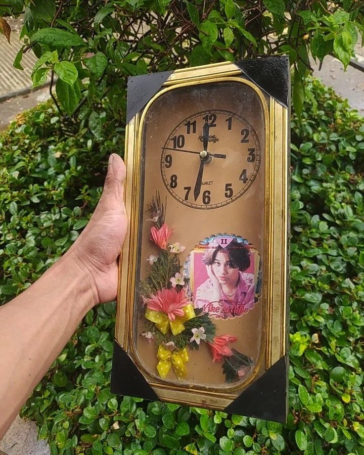 Jam dinding jadul lawas antik vintage, Antik, Pajangan di Carousell