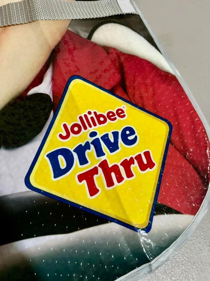 Jollibee Car Shade, Hobbies & Toys, Memorabilia & Collectibles, Fan ...