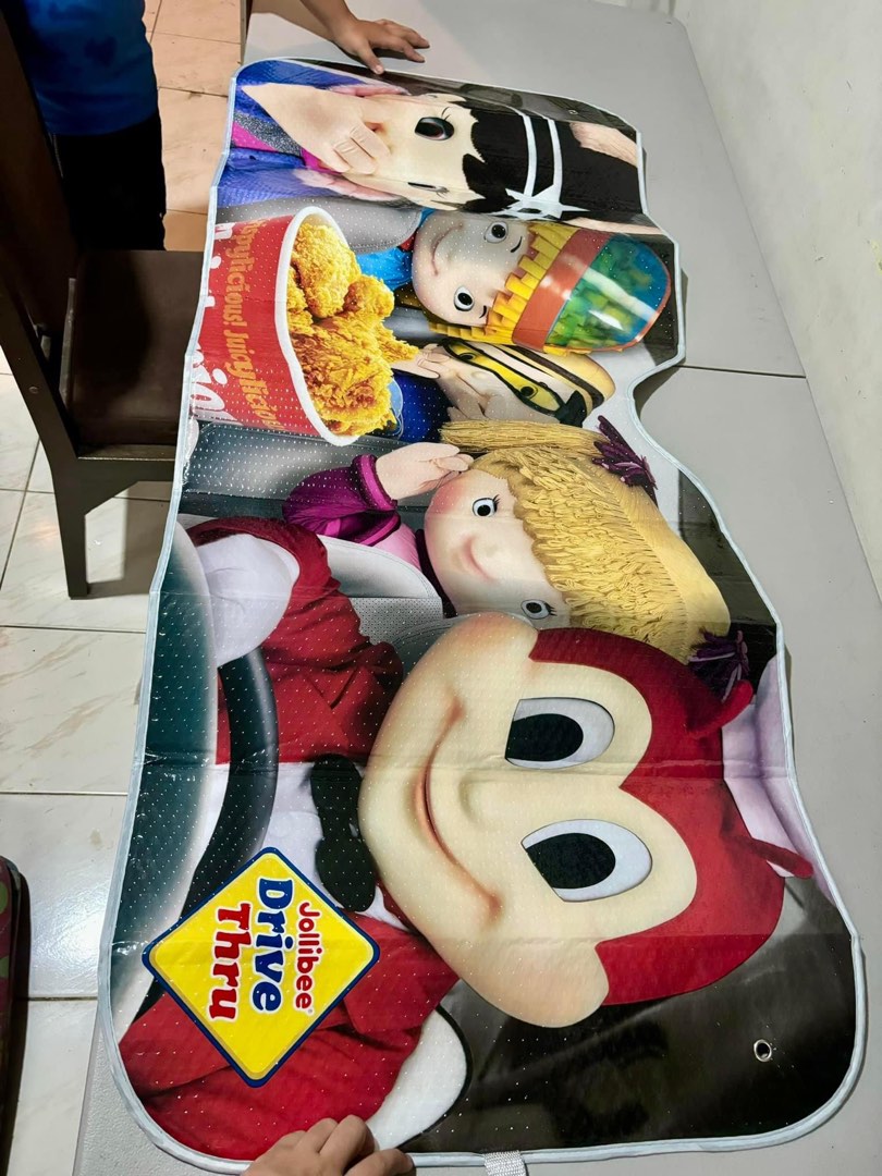 Jollibee Car Shade, Hobbies & Toys, Memorabilia & Collectibles, Fan ...
