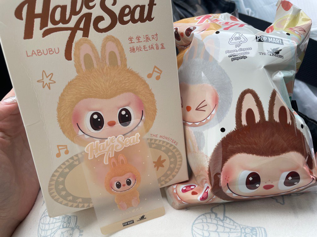 Labubu V2 baba, Hobbies & Toys, Toys & Games on Carousell