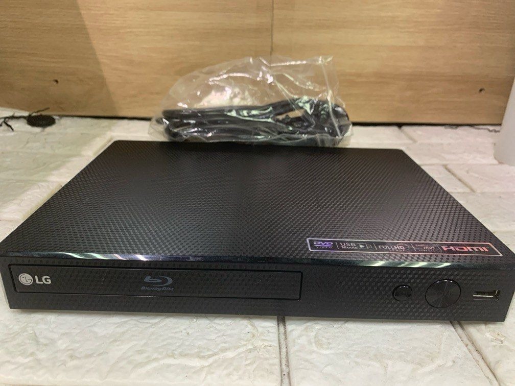 LG BLu Ray Disc Dvd Player 220Volts Model No BP 250 No Remote, TV ...