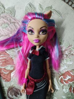 PRELOVED - MONSTER HIGH 2011 CATRINE DEMEW SCAREMESTER DOLL WERECAT ...