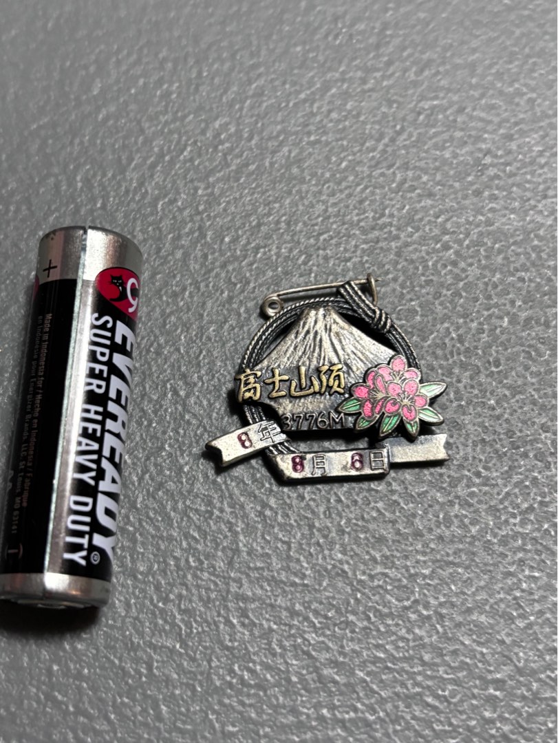 Mt. Fuji + Sakura pin, Hobbies & Toys, Memorabilia & Collectibles ...