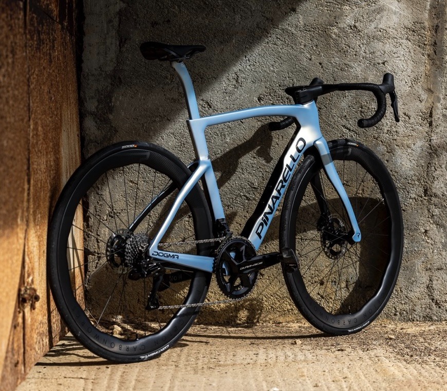 NEW Pinarello Dogma F (2025) Luxter Blue/ Luxter Venice/ Luxter Red ...