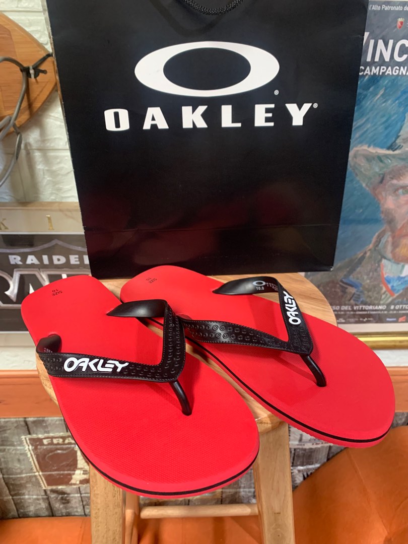 Oakley Flip flop Red, Women's Fashion, Footwear, Slippers and slides on ...