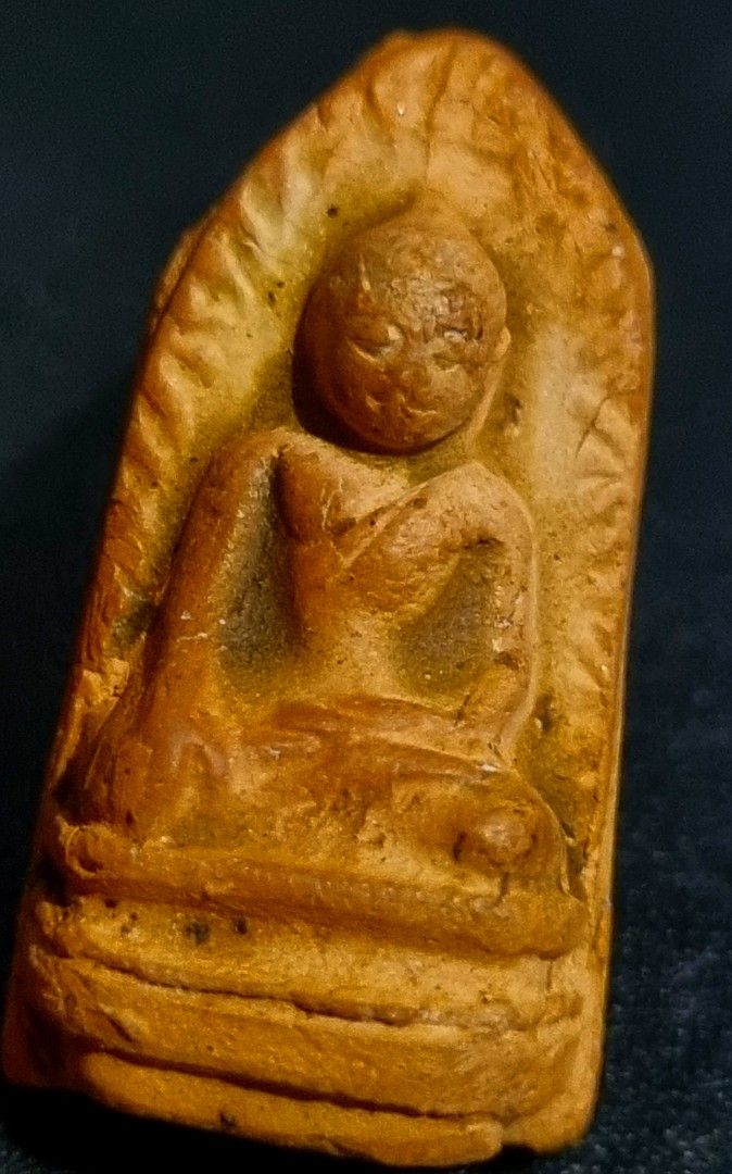 Phra Rod Pim Klang (BenjaPakee) Wat Mahawan - Thai Amulet, Hobbies ...