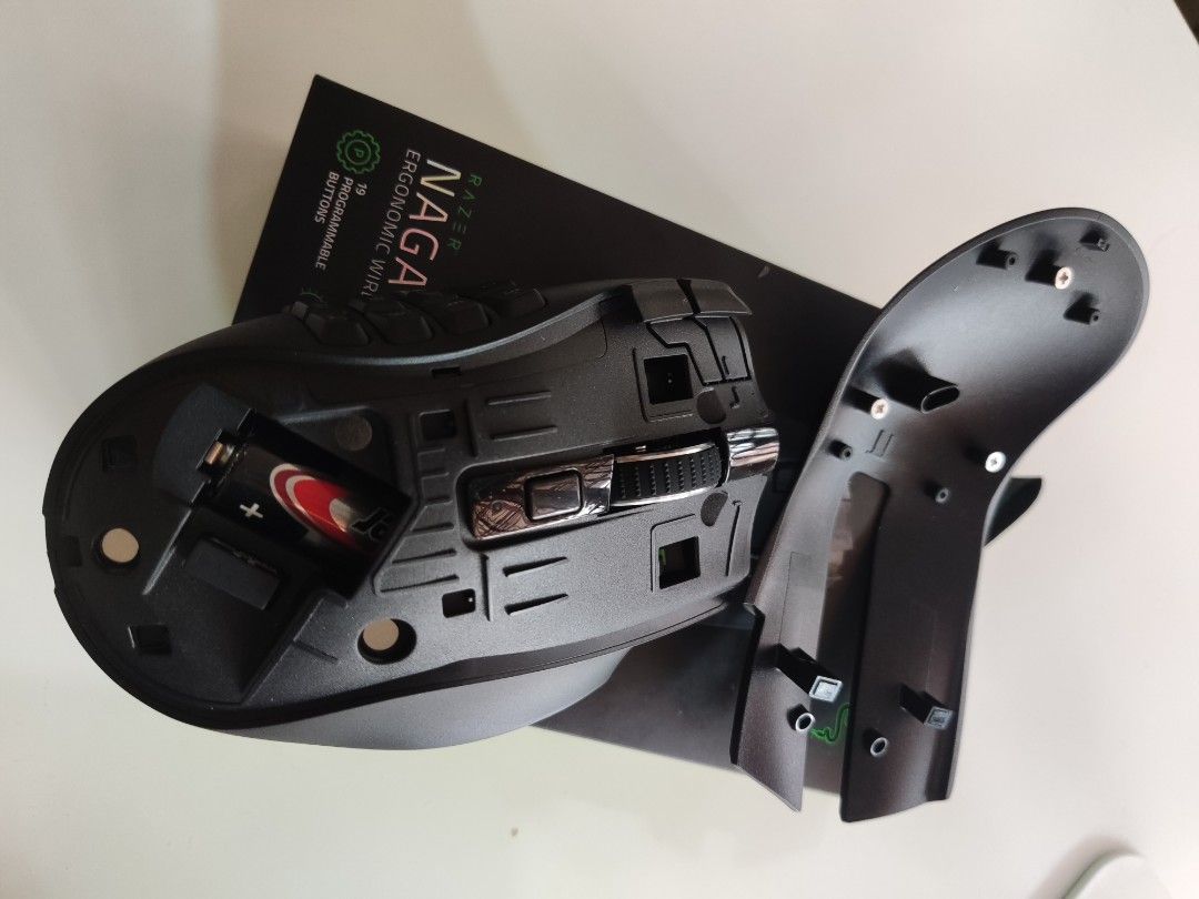 Razer Naga V2 Hyperspeed, Computers & Tech, Parts & Accessories, Mouse ...